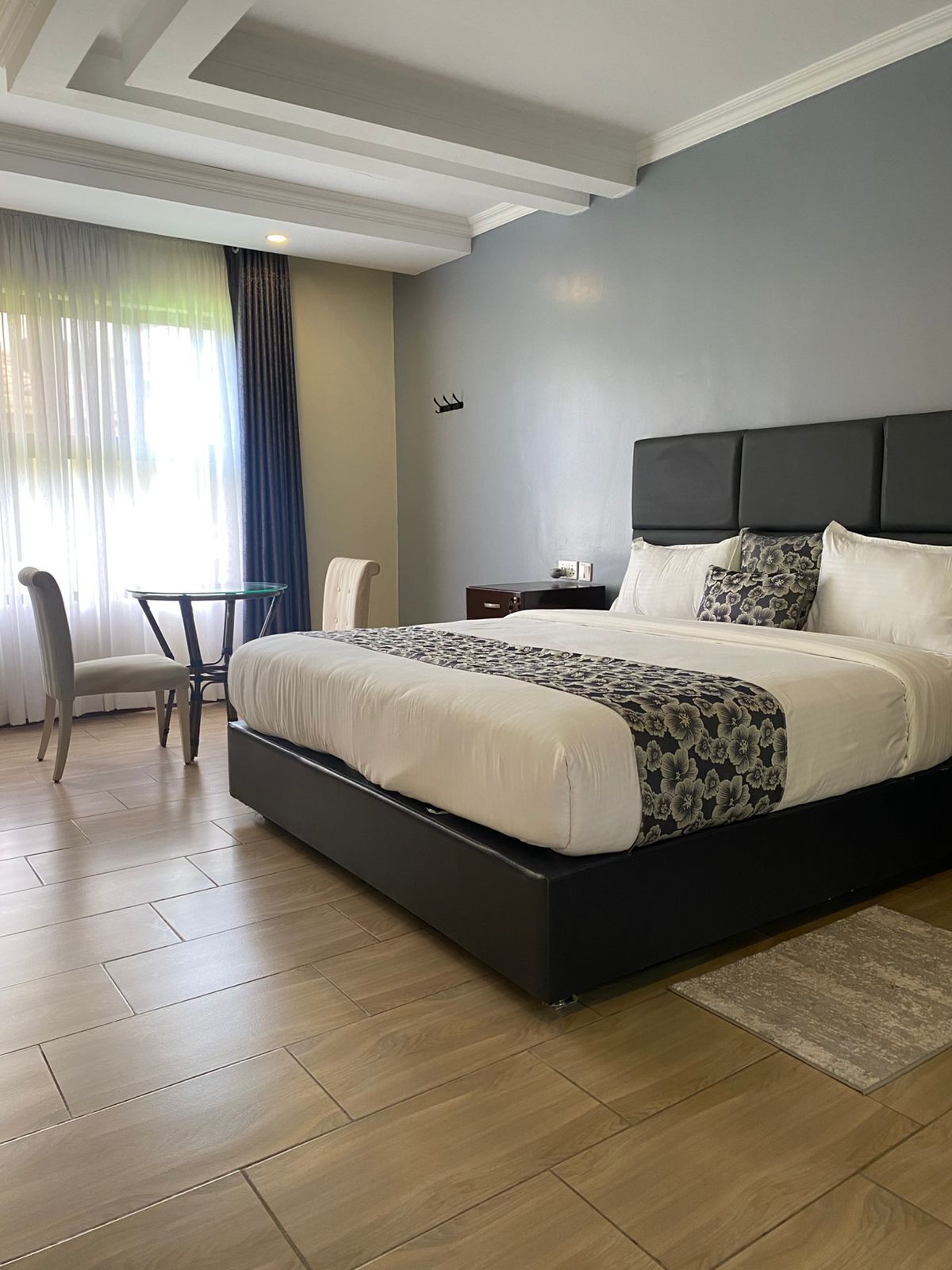 Quartos insonorizados, Wi-fi grátis, roupa de cama fornecida 