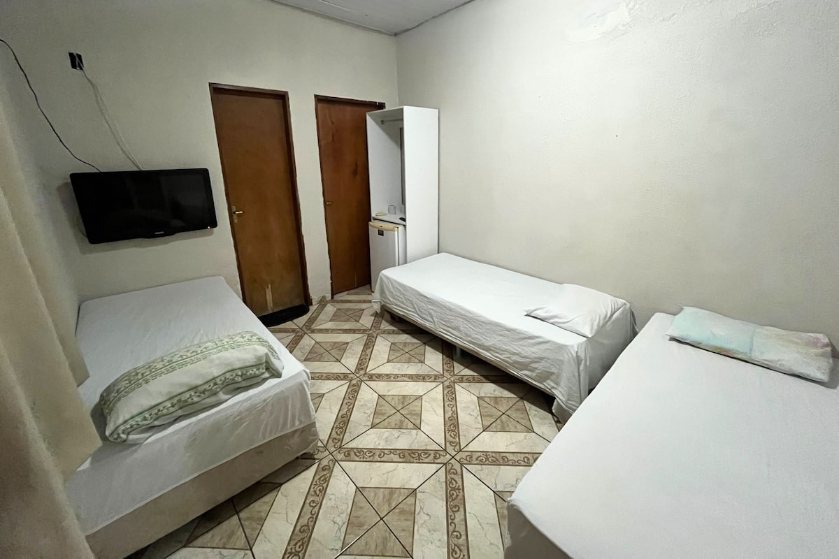 Quarto Triplo Familiar | Wi-fi grátis