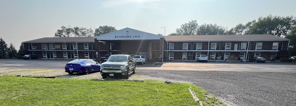 Economy Inn - Kankakee, IL