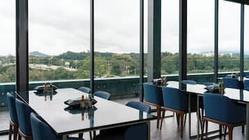 Pequeno-almoço tipo buffet diário incluído