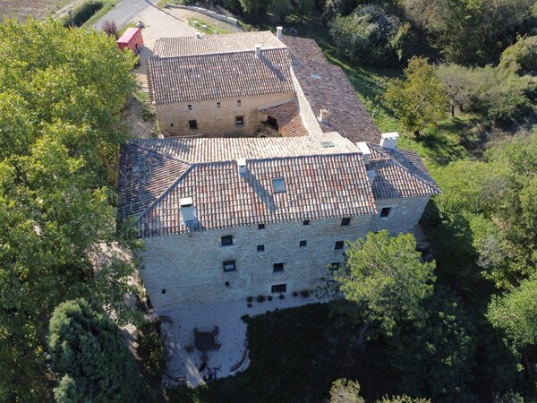 Magnanerie De Sainte Croix - Gard