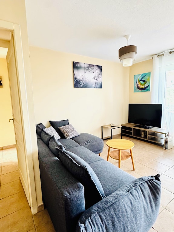 Vue Mer, Propriano, Bel Appartement T3 Balcon, Sur Les Hauteurs, Spacieux, Calme - Sartène