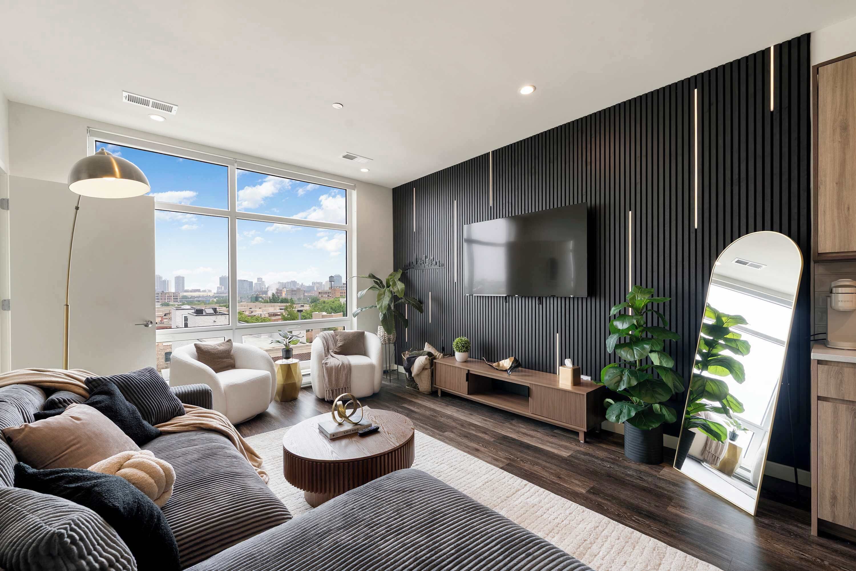 Downtown Chicago Retreat 2bd/2ba Views+gym+rooftop - Chicago, IL