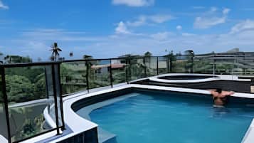 Apartamento clássico | Piscina | 2 piscinas externas