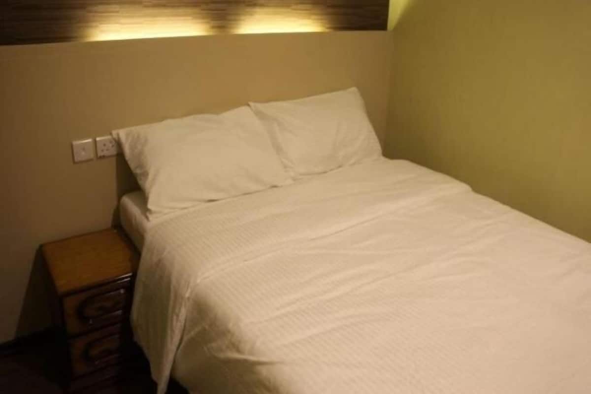 Wi-fi grátis, roupa de cama fornecida