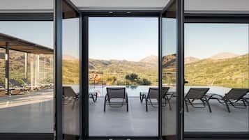 Vila luxo, vista para a montanha | Vista do quarto