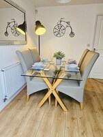 Casa de Férias Comfort | Cortinas/cortinados opacos, ferro/tábua de engomar, Wi-fi grátis 