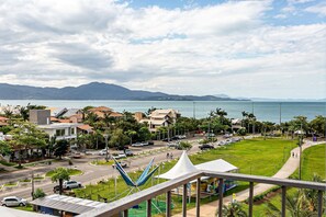 Apartamento Básico | Terrenos do alojamento