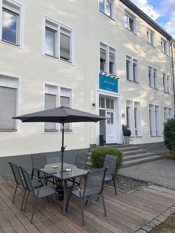 Art Rock Airport Hotel - Cologne : prix et avis 2026 | Hotels.com