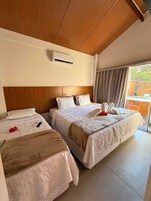 Quarto quádruplo superior, vista para a montanha | Wi-Fi de cortesia