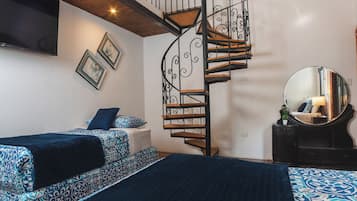 Quarto Deluxe (Family) | Roupa de alta qualidade, edredões de penas, Wi-fi grátis