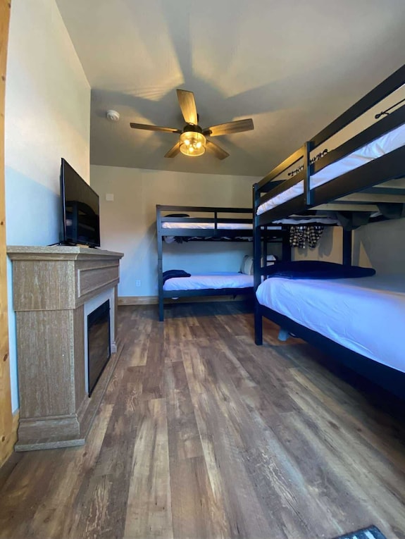 Room 9: Fisherman's Bunk - 15 Minutes From Red River/ Angel Fire - Cimarron Canyon State Park, Eagle Nest