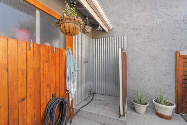 El Camino Surfhouse B By Avantstay Ocean Views & Deck, Near Trestles Beach - San Clemente, CA