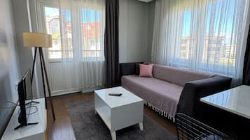 Apartamento Standard, cozinha, vista para o parque | Design do edifício