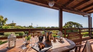 Casa geminada standard, 2 quartos, micro-ondas (La Guzzetta Stintinese) | Opções para refeição ao ar livre