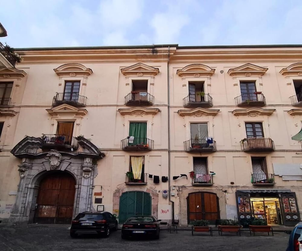 Salerno Experience Hostel - Salerne