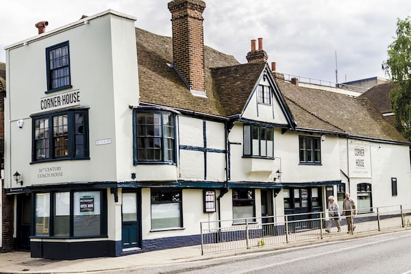 Corner House - Canterbury