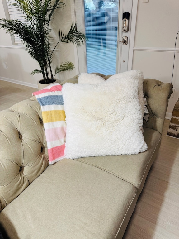 Family-friendly 3br Home 4 Beds + Yard Only 5 Min To Hospital In Palestine - Palestine, TX