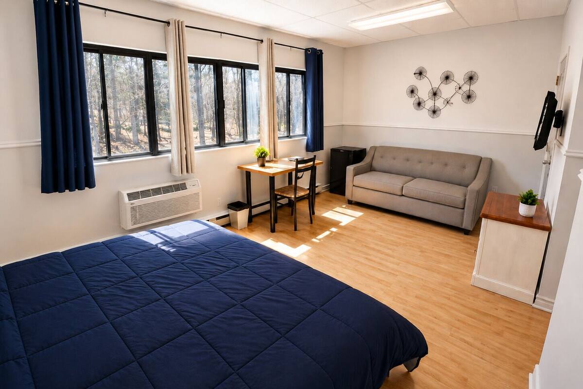 Quarto casal conforto, vista para o jardim | Escrivaninha, Wi-Fi de cortesia, roupa de cama