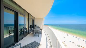 Condo, 3 quartos | Área da propriedade