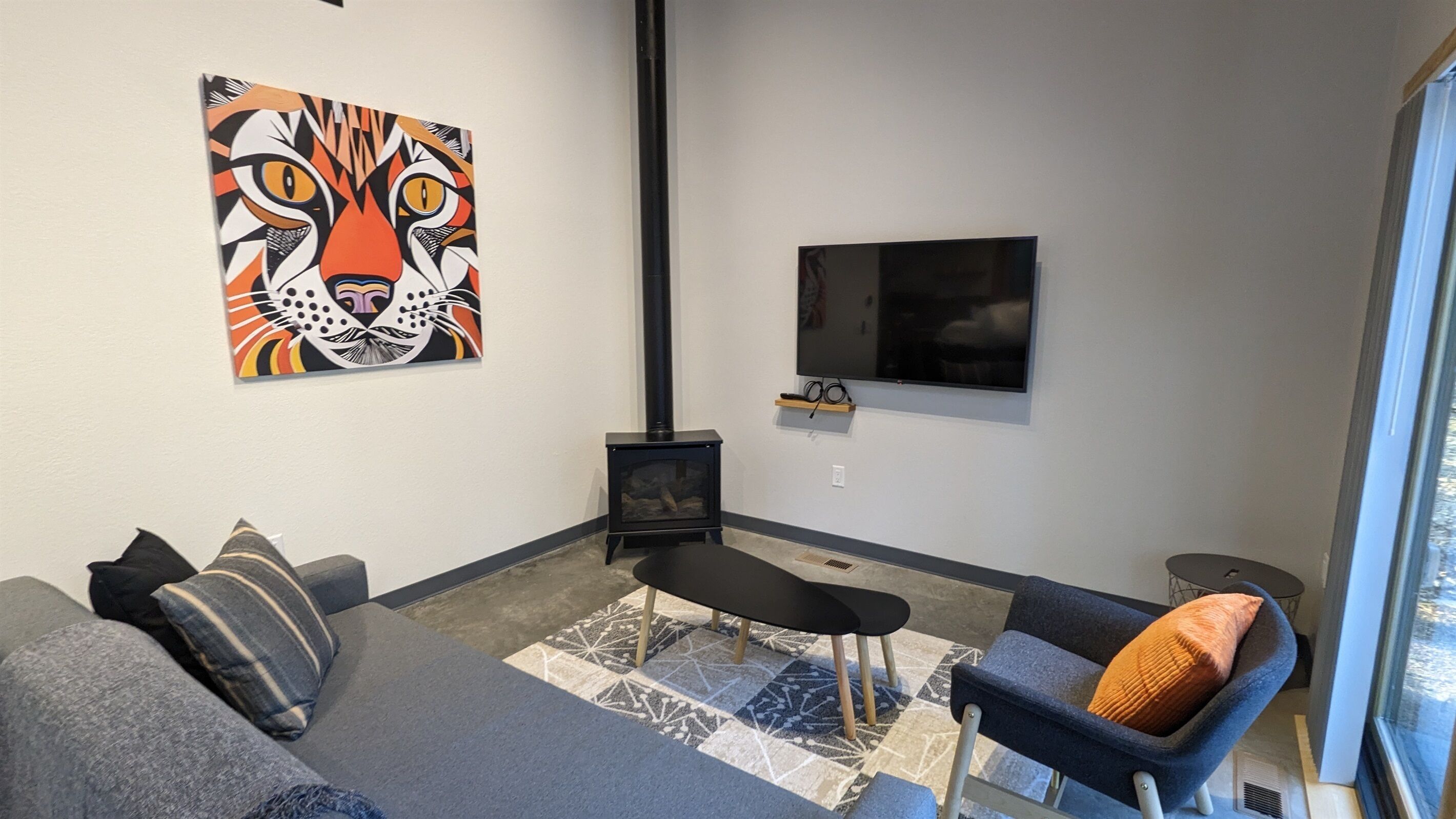 Bobcat Cabin @ Orange Tractor Retreat: A Modern Cabin On 40 Wooded Acres - Wisconsin Dells, WI