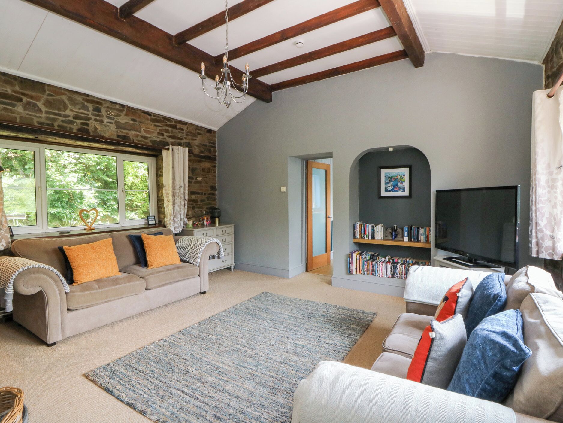The Old Barn, Pet Friendly, With Open Fire In Aberaeron - Aberaeron