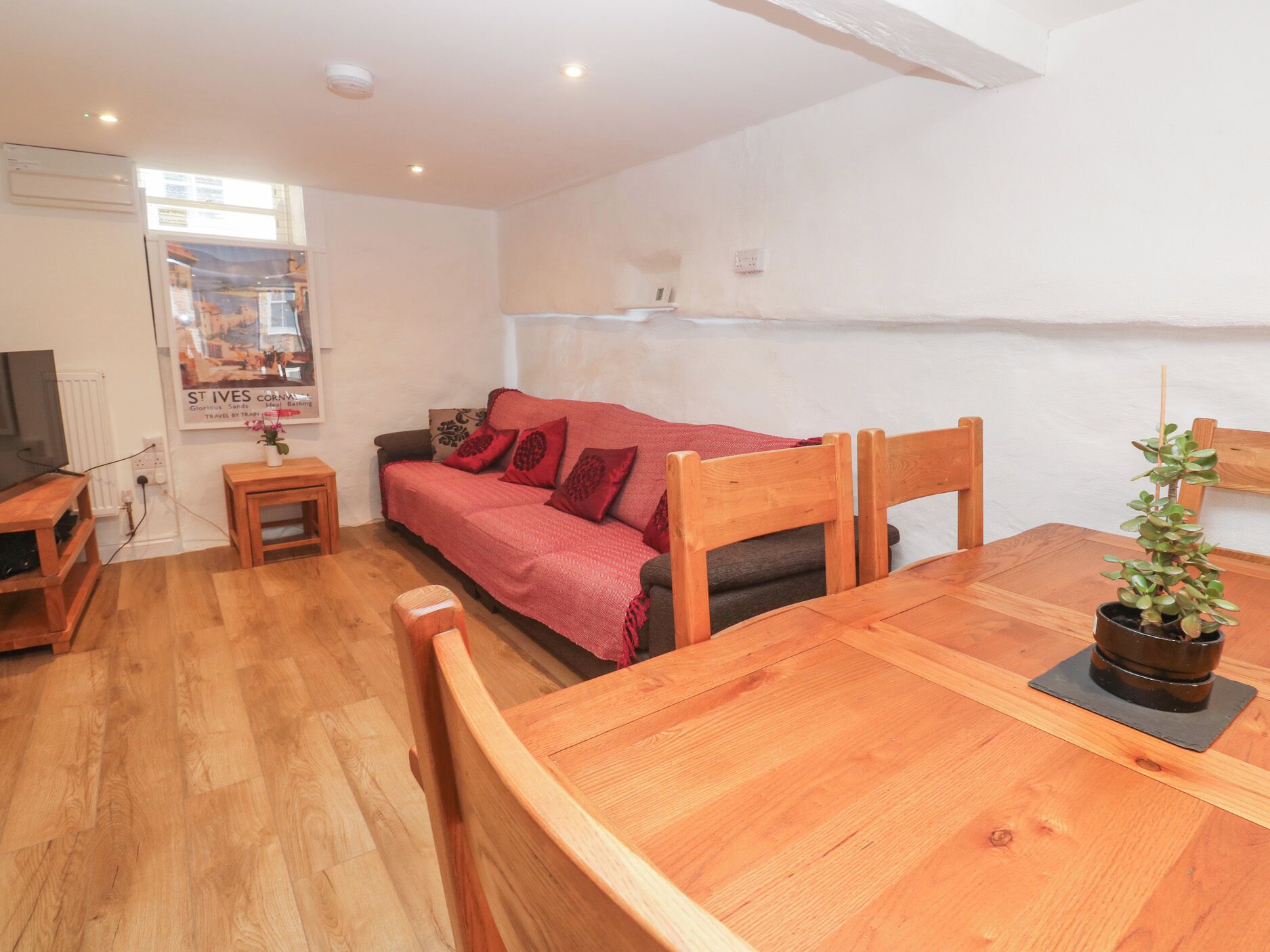 Rockpools, 23 Carncrows Street, Pet Friendly In St Ives - St Ives