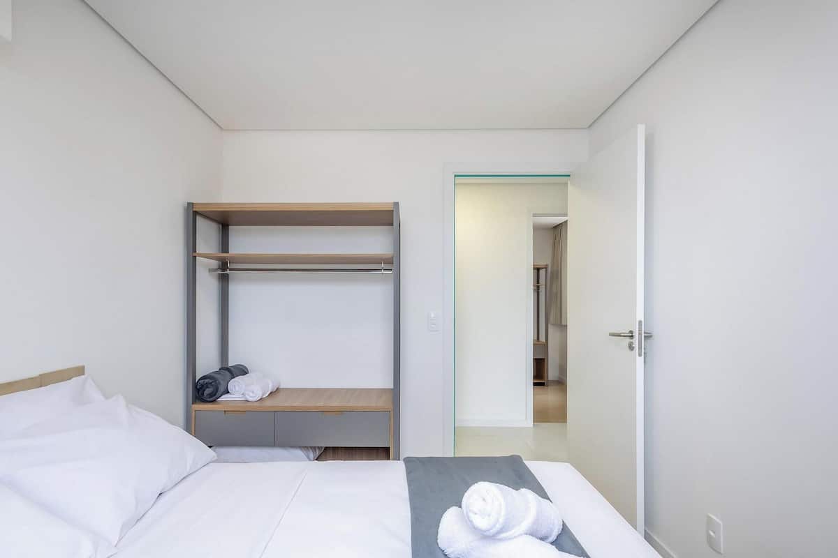 Apartamento básico | 3 quartos, Wi-Fi de cortesia