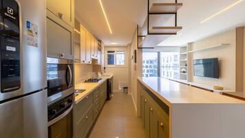 Apartamento Básico | Cozinha privada | Utensílios de cozinha