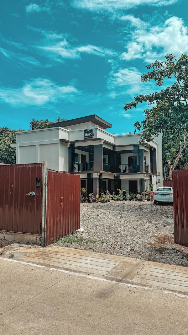 Tiwis Travellers Inn - Puerto Princesa