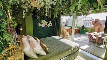 Quarto Premium | Cofre no quarto, cortinas/cortinados opacos, quartos insonorizados