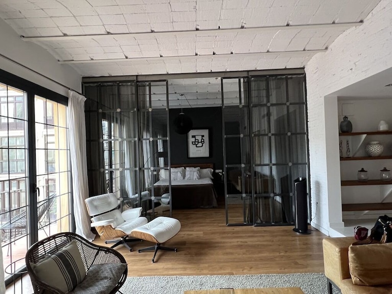 Top10 Street In The World By Time Out. Front View Of Casa Batlló. - Barcelona