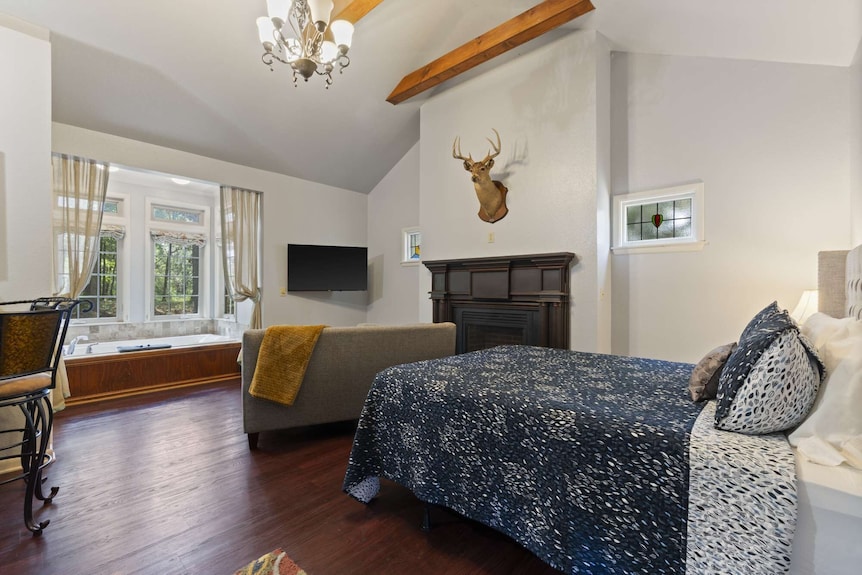 Pine Haven Apartment - Eureka Springs, AR