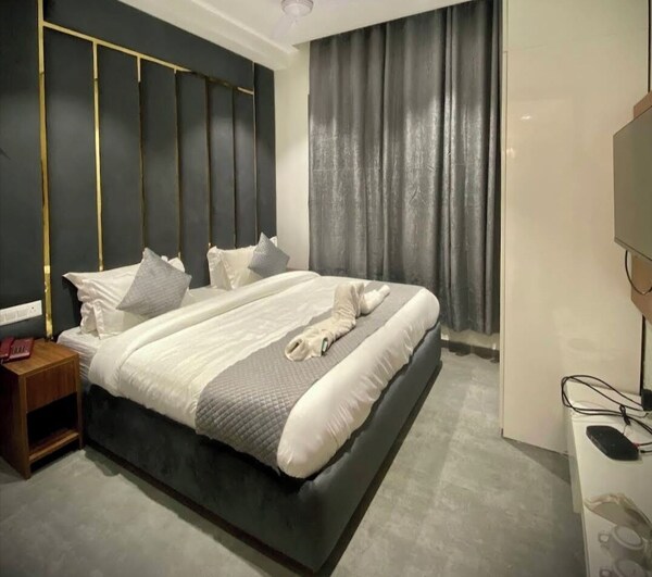 Hotel Heritage - Zirakpur