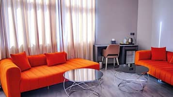 Quarto casal standard, vista para a cidade | Roupas de cama antialérgicas, frigobar (abastecido com itens grátis)
