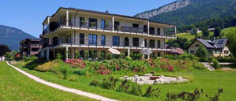 Fachada da propriedade