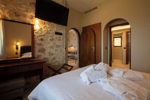Cofre com capacidade para portátil, secretária 