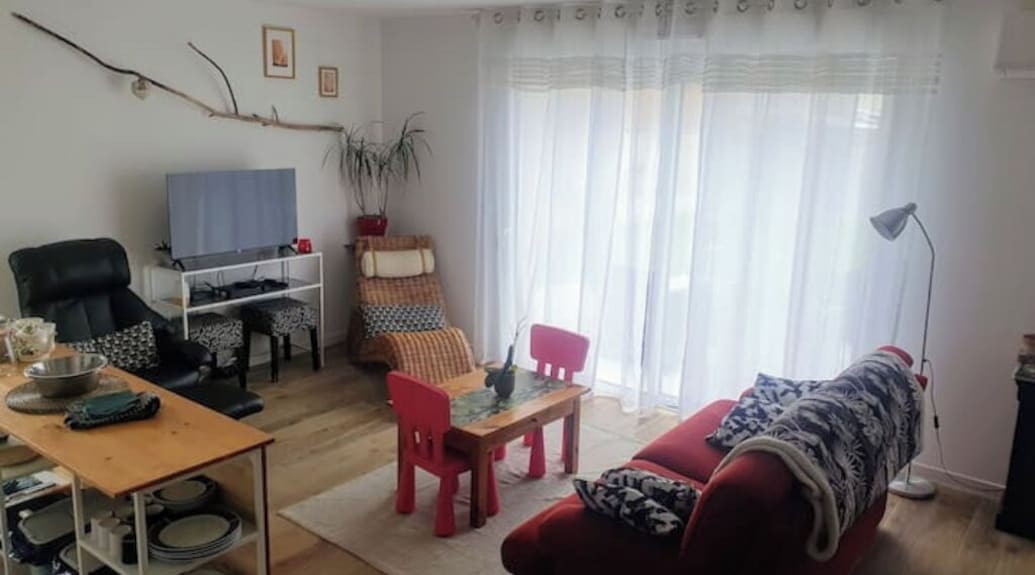 Ma Petite Maison : à L'abri Des Regards Et Des Bruits De La Route - Louviers