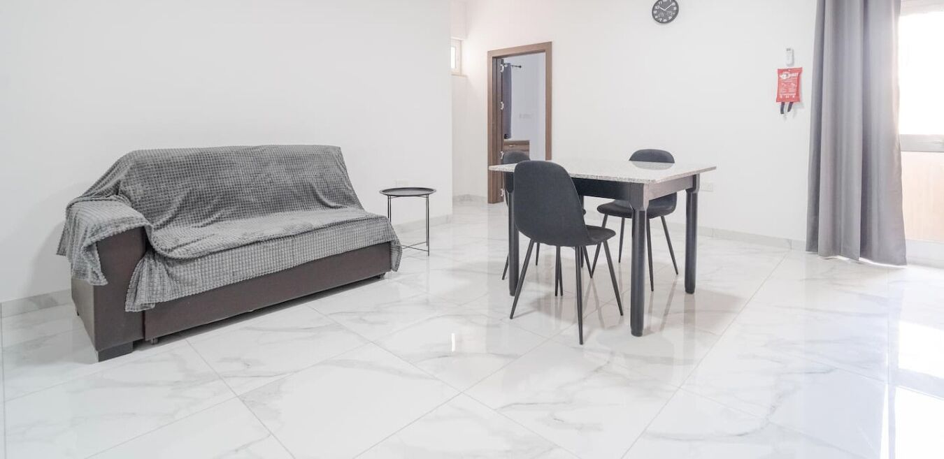 Charming 1br With Comfy Bed W/wifi & Ac In Tarxien - Malta