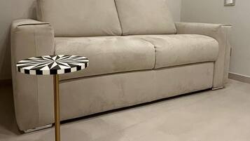 Quarto Quádruplo Familiar | Cofre no quarto, secretária adequada para computadores portáteis