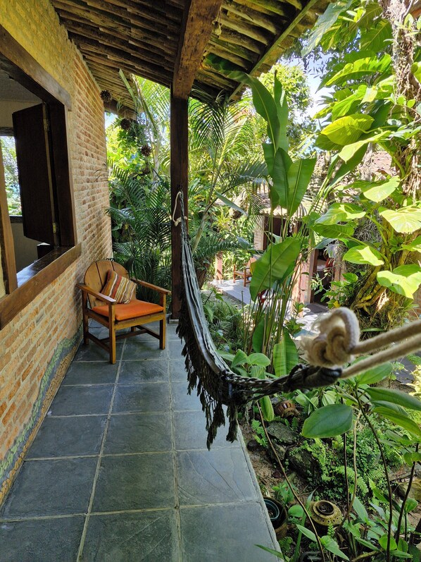 Quarto Triplo Superior | Terraço/pátio interior