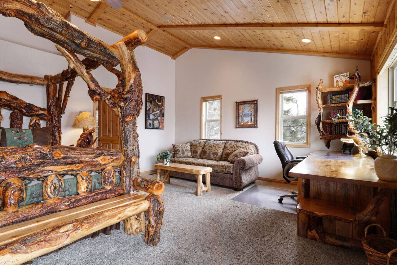 Treetop Oasis + Hot Tub + Lake Views +Ev - Big Bear, CA