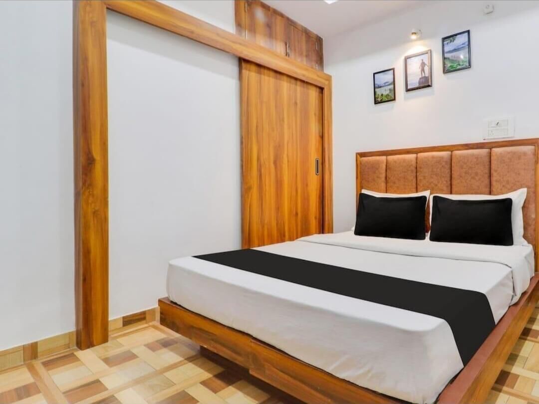 Secretária, secretária adequada para computadores portáteis 