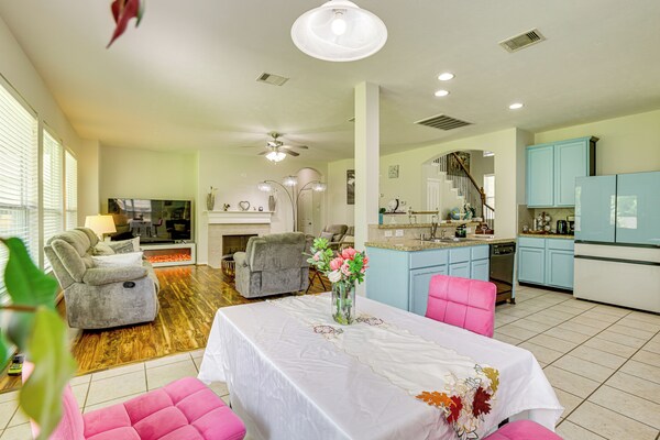 Group-ready Getaway In North Houston! - Houston, TX