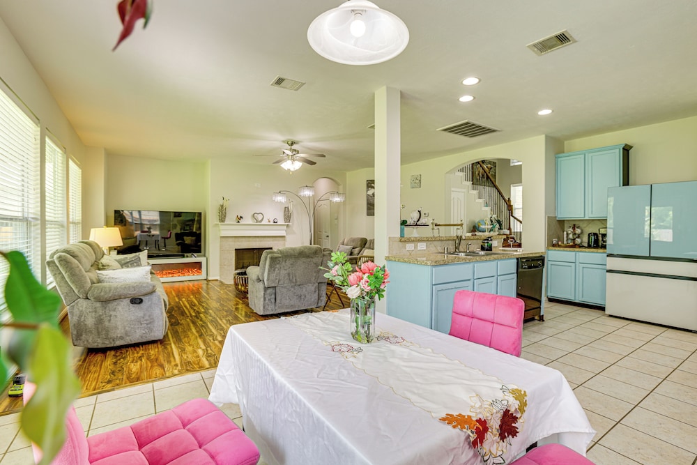Group-ready Getaway In North Houston! - Spring, TX