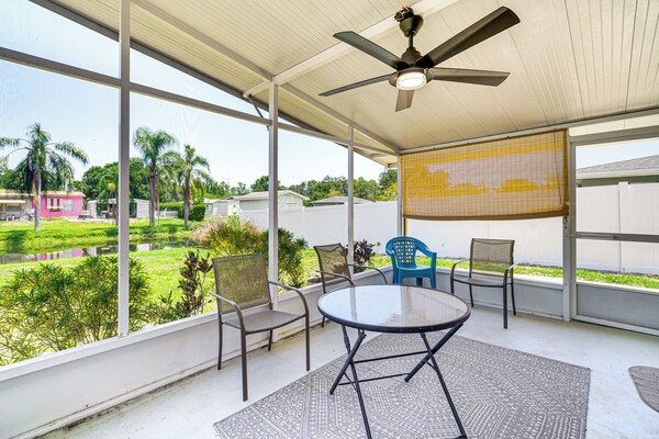 1 Mi To Lake Jackson: Home W/ Screened Patio! - Caribbean