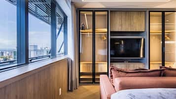 Apartamento superluxo | Escrivaninha, espaço de trabalho para notebook, Wi-Fi de cortesia