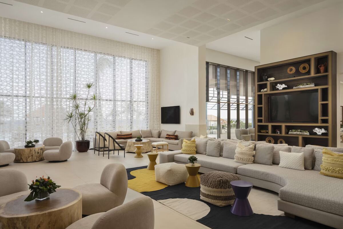 Relaxing Getaway Near La Romana Gems /W Balcony, Pool & Free Parking - La Romana