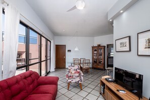 Apartamento Básico | Sala de estar