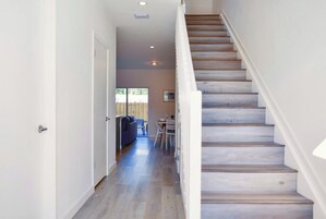 TV de tela plana 60 polegadas com canais a cabo